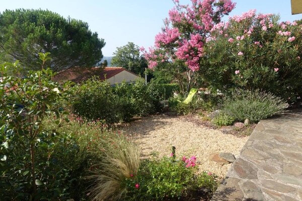 Appartement 'La Petite Colline à Céret' Avec Vue Sur Les Montagnes, Terrasse Privée Et Wi-fi - Céret