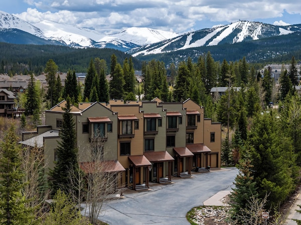 3br Mountain Retreat In The Heart Of Winter Park With Private Hot Tub - Winter Park, CO