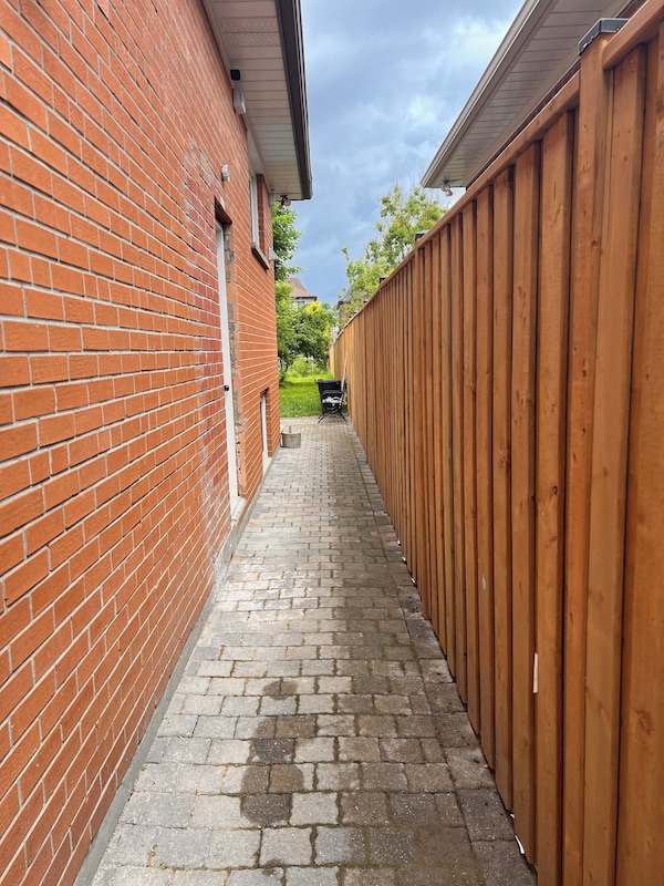 2 Bedroom 1 Parking Ground Floor Unit - Vaughan