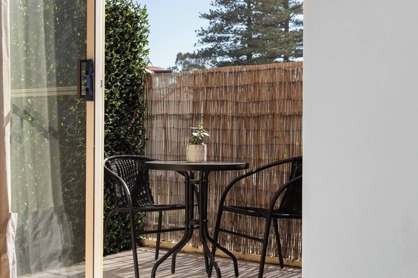 Manly Flow Cosy Beachside Stay Near Dining And Ferry - Narrabeen