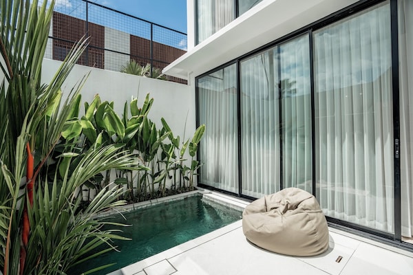Cozy 2-bedroom Oasis Smart Apartment In Enchanting Bali - Canggu