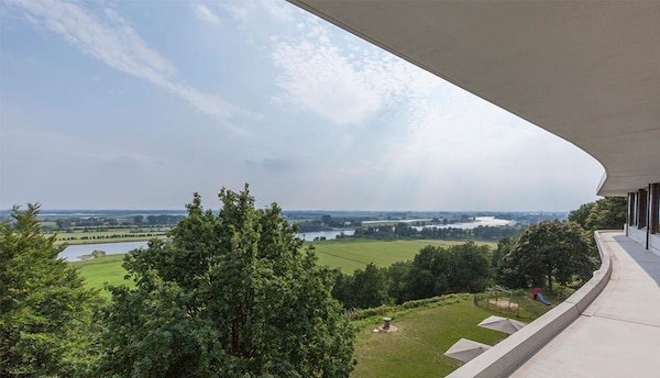 Ideal Nature Escape W/panoramic View | Dining, Spa, Gym Access Near Nature Spots - Wageningen