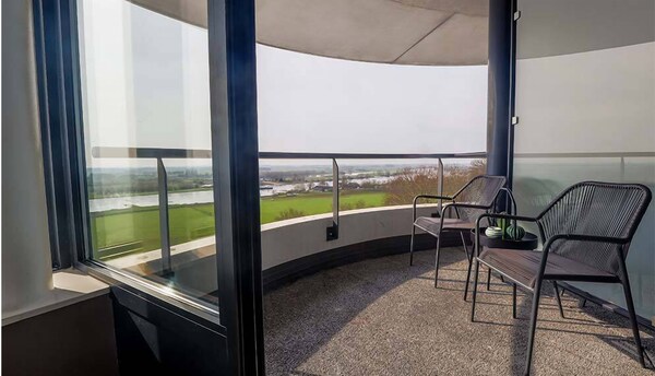 Panoramic Nature Getaway W/relaxing Spa |Near Forest Reserves & Local Landmarks - Wageningen