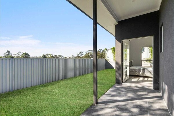 Brand New Luxury 3 Bedroom Villa / 3 Ensuite - Bathroom / Free Wifi - Brisbane