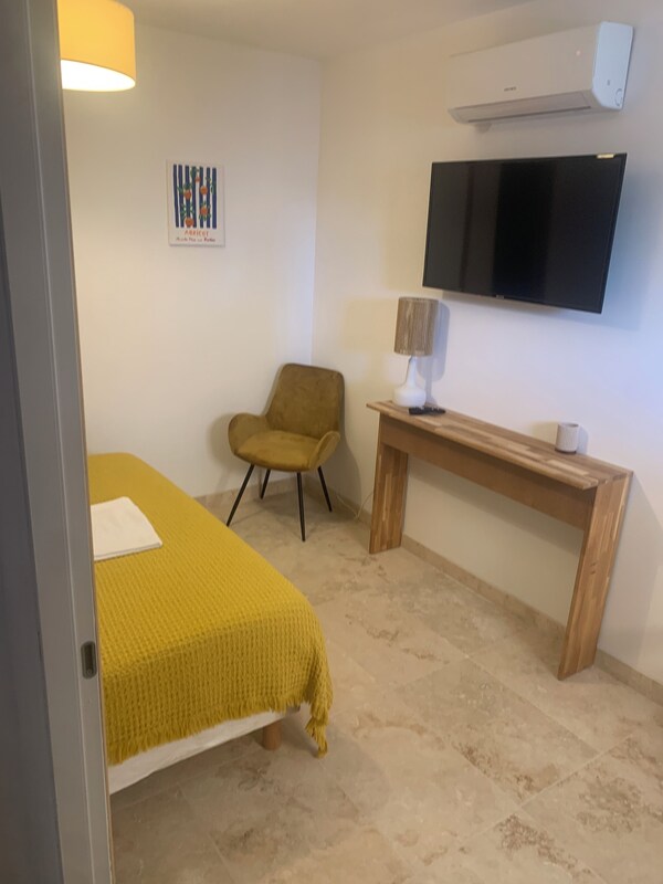 Room "Abricot - Uzès