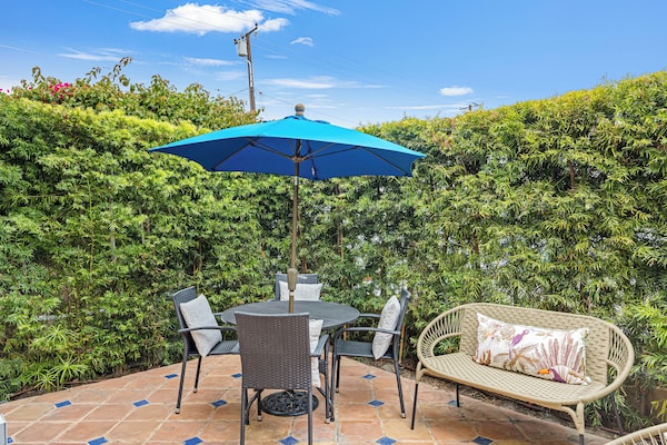 Belmont Shore Retreat | Rooftop Lounge, Putting Green & Near 2nd Street Beaches - Huntington Beach, CA