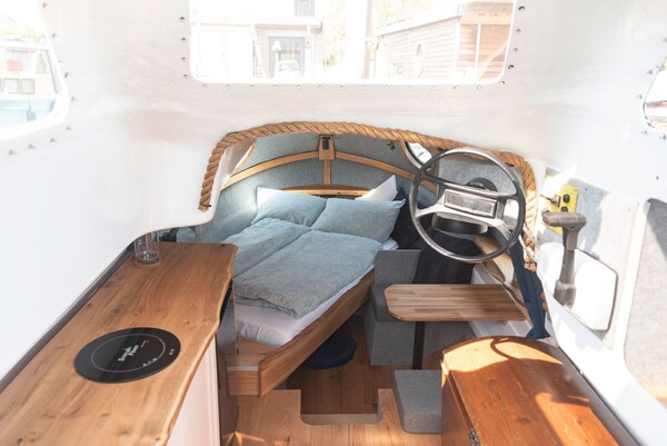 Boat 'Rettungsboot' With Wi-fi - Seevetal