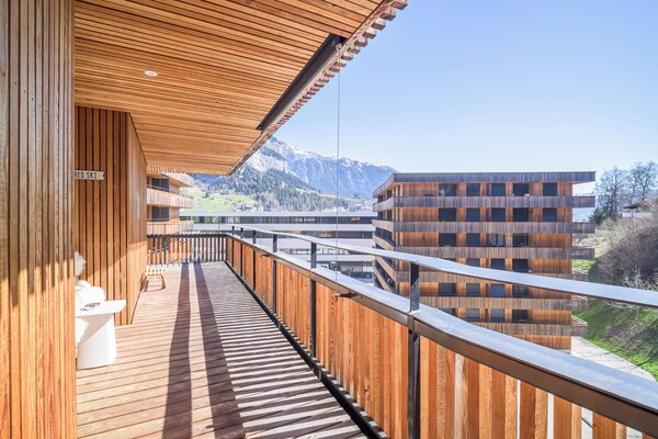 Moderne 3.5-zi.-whg, 59m², 4 Pers., 29m² Terrasse, Top Lage, Talabfahrt Flims - Laax