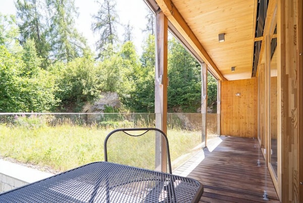 Luxurious 3.5-room Apartment For Max. 5 People. - Laax
