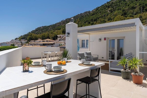 Modern Gem With Large Terrace And Sea Views - Mijas