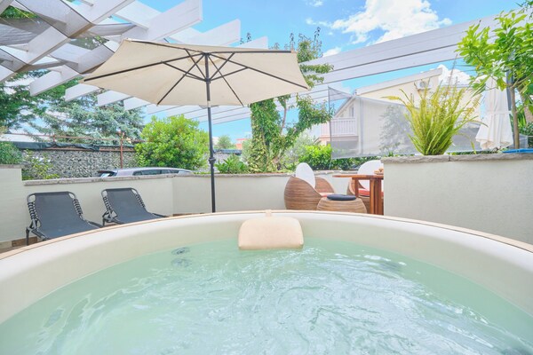 Sunshine Suite #1 - Okrug Gornji