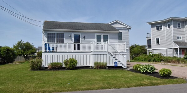 Stones Throw From Your Beach Access! - Updated 3 Bedroom - Beach Passes Included - Charlestown, RI