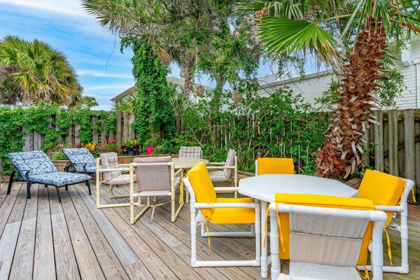 The Crabtrap At Flagler Beach Unit B | Pet-friendly + Near The Beach! - Flagler Beach, FL