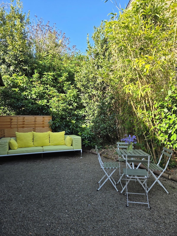 15th-century Doctors Surgery, Now Renovated As A Studio In The Heart Of Bodmin - Bodmin
