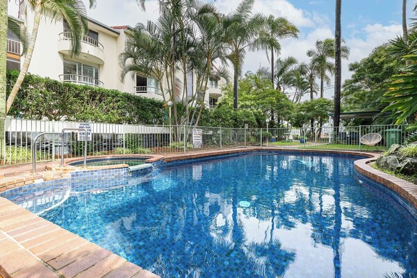 Charming 1-bed With Pool & Close To The Beach! - Gold Coast