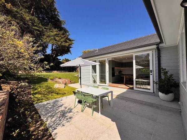 *Safe Haven* Walk To Beaches/shops,full Renovation - Portsea