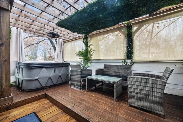 2 Bedroom Loft Style Home In Atl Near Downtown - Atlanta, GA