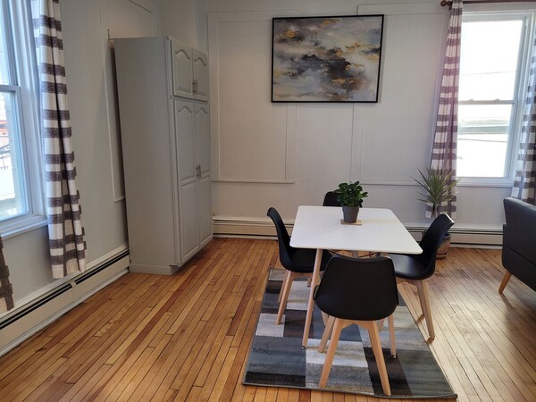 Stylish And Gorgeous, And Centrally Located Apartment - 新斯科舍