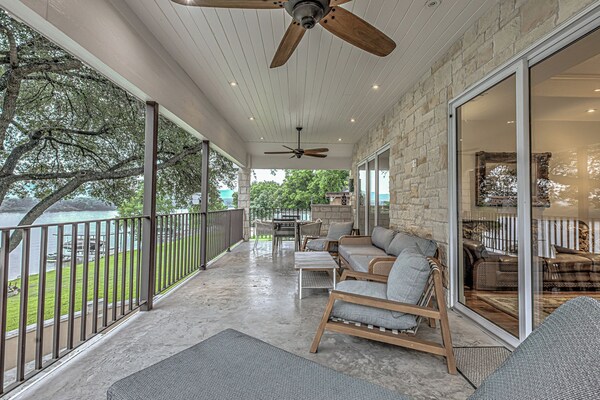 Lakefront Stay For 12 With Private Ramp, Dock & Views - Kingsland, TX