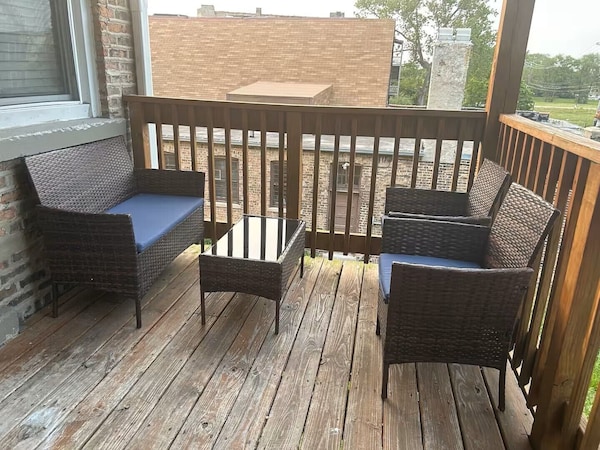Spacious 3br Family Stay W/ Central Air & Patio; Near Lakefront And Uchicago - Groveland Park - Chicago