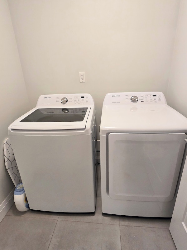 Cozy Coastal Haven L North Van W/parking & Laundry - Mount Seymour