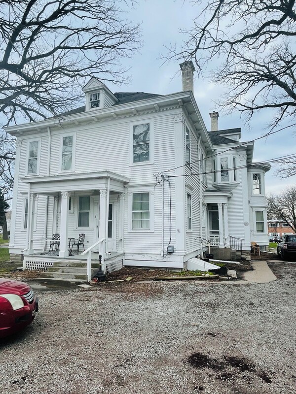 Cozy Apartment With Wifi And Ac In Fantastic Davenport, Great Location! - Rock Island, IL