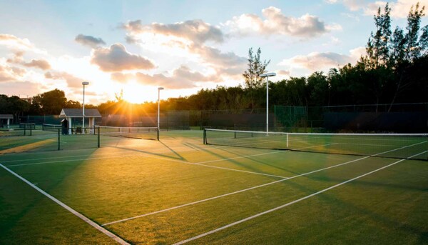 Direct Ocean Views | Golf. Outdoor Pool. Gym. - Stuart, FL