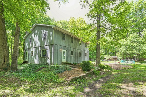 10 Mi To Notre Dame: Family Retreat In Granger - Elkhart, IN