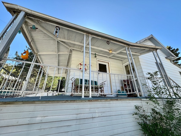 Rustic & Charming Full House With Enclosed Yard - Bisbee, AZ