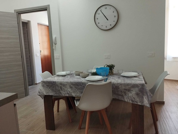 Summer Dreams Is A Typically Family-owned Guesthouse - Porto Sant'Elpidio