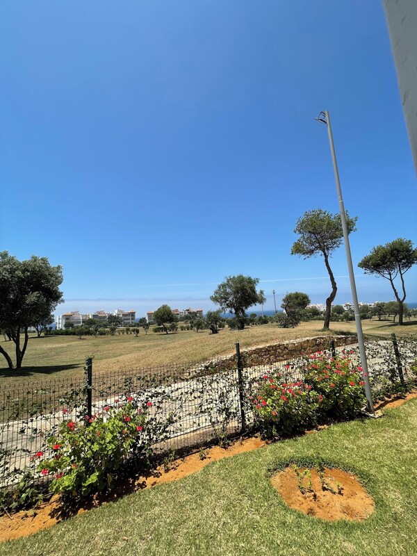 Cozy Apartment With Pools For Daily Rental - Asilah