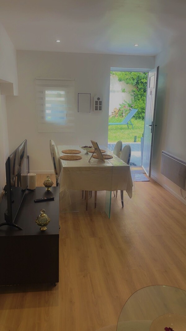 Siraya  Luxe Home Près Disney - Fontenay-Trésigny