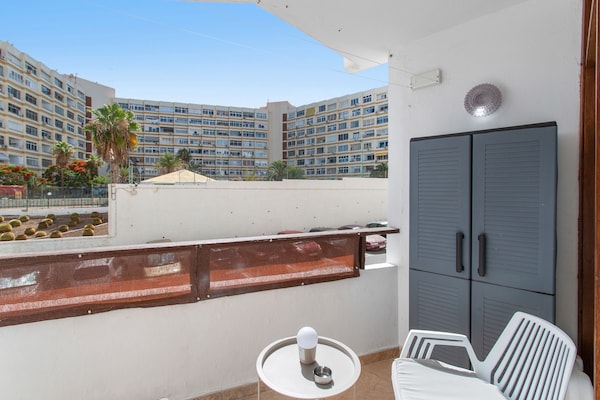 Vacaciones 'Las Olas' Con Piscina Compartida, Terraza Compartida Y Wi-fi - Playa del Inglés