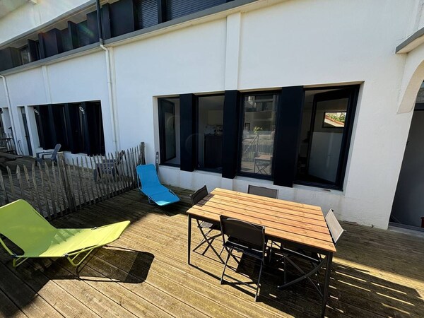 Charming One-bedroom Apartment Just A Stone's Throw From The Ocean - Mimizan Plage