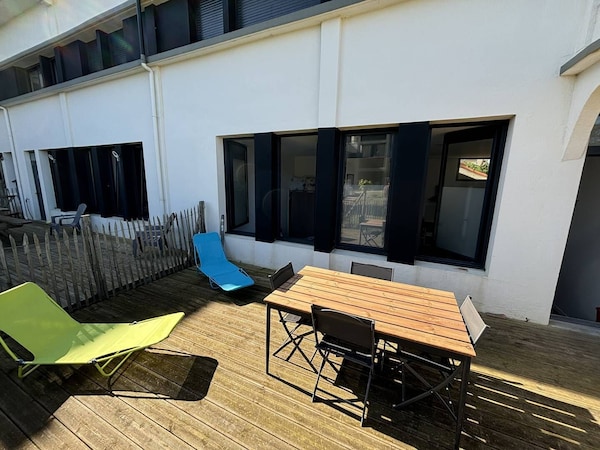 Charming One-bedroom Apartment Just A Stone's Throw From The Ocean - Mimizan Plage