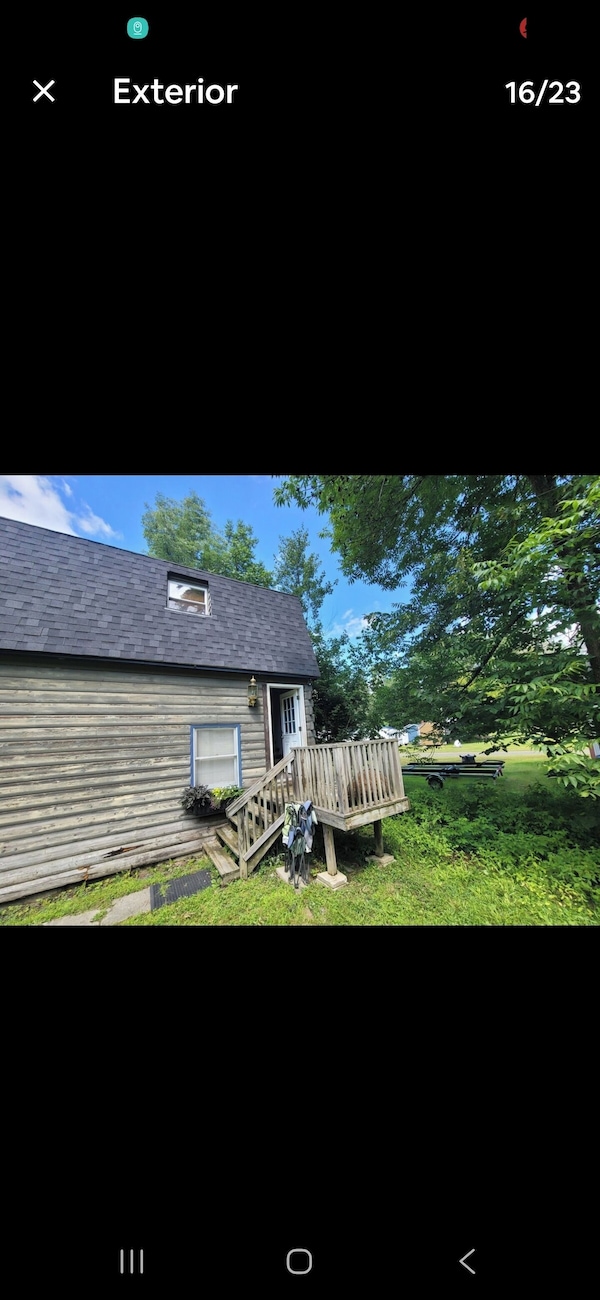 Charming 2-bedroom Apartment With Wifi, Ac In Old Town - Bangor, ME