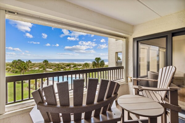 Oceanfront | Private Balcony | 3rd Floor Amelia Surf And Racquet Condo - American Beach, FL