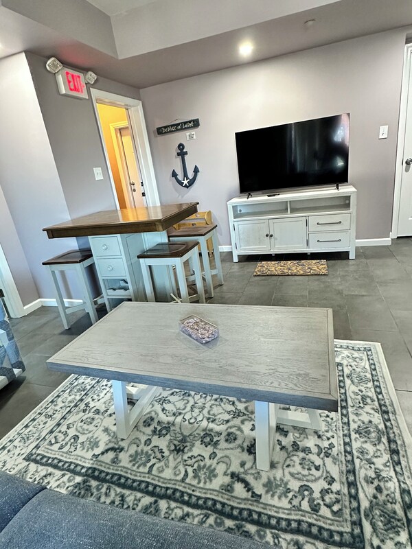 Brand New Renovated Two Blocks From Beach And Convention - Stone Harbor, NJ