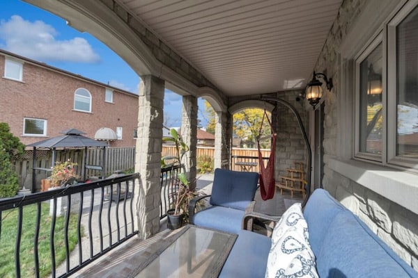 4br - 10 Min To Downtown & Airport - Gym/pool Table - Toronto