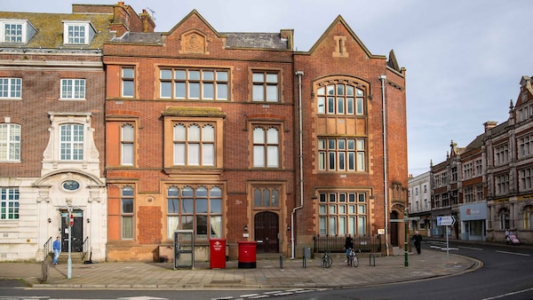 Stunning Penthouse - Town Centre - Parking - 2br - Gorleston-on-Sea
