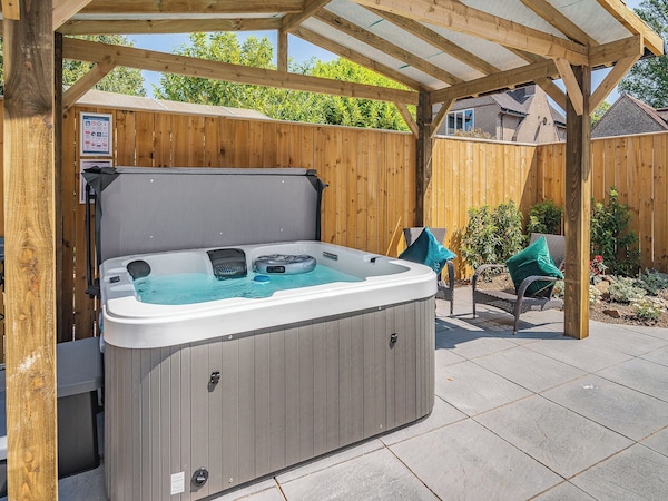 4 Bedroom Accommodation In Bridlington - Bridlington