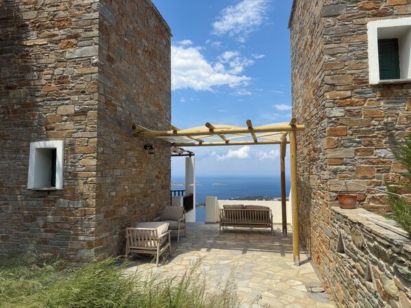 Charming 1-bedroom House In Delightful Andros With Wifi, Ac, Endless Views - Kykladen