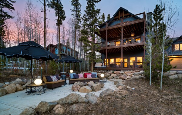 Winterhaven Estate By Avantstay | Sleeps 19 Guests | Views, Firepit, Hot Tub - Winter Park, CO
