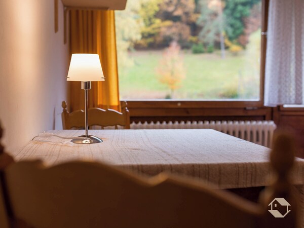Ferienwohnung' Mit Gemeinsamer Terrasse, Balkon Und Wi-fi - Altensteig