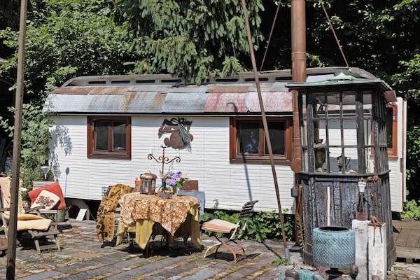 Tiny Home 'Zirkuswagen' Mit Privater Terrasse, Gemeinsamem Garten Und Wi-fi - Bad Waldsee