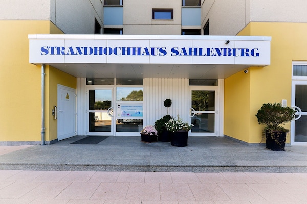 Shc5 Apartment 5th Floor With South-facing Balcony - Glazed To Open - Cuxhaven