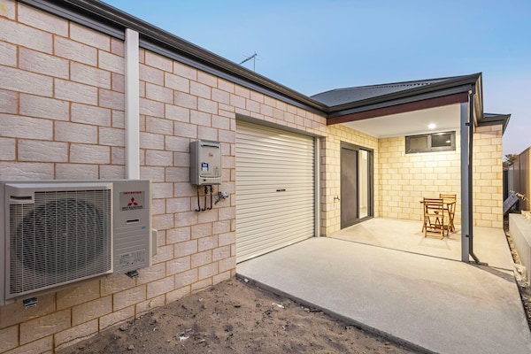 3 Bedroom 2 Bathroom | Deluxe Full House For Stay | Higher-end Accomodation. - Victoria Park