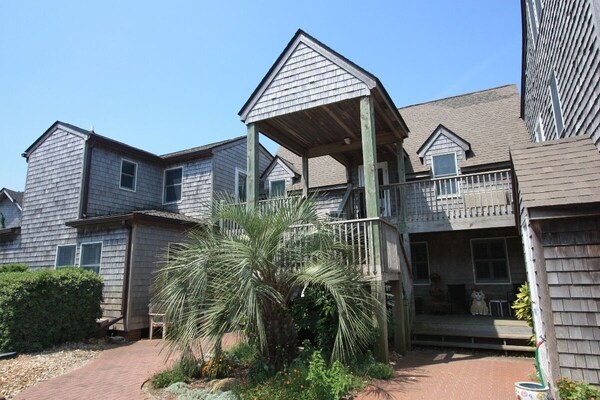 Cv6b: Scotch Bonnet B -2nd Floor Studio With Whirlpool Tub! - Ocracoke, NC