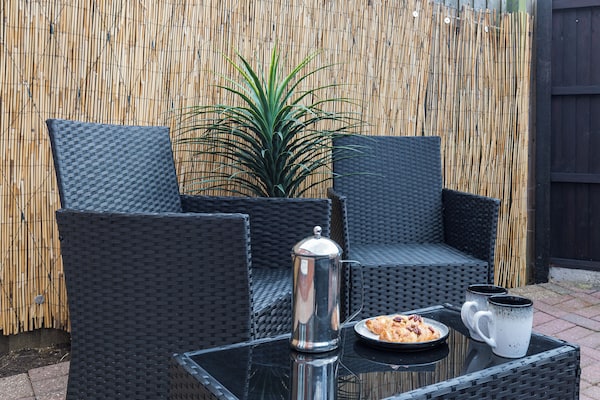 Countryside Stay Near Jcb, Peak District & Alton Towers - Uttoxeter