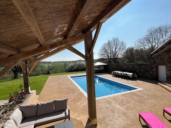 Ferme Vendéenne, Entièrement Rénové Avec Piscine Chauffée - Aizenay